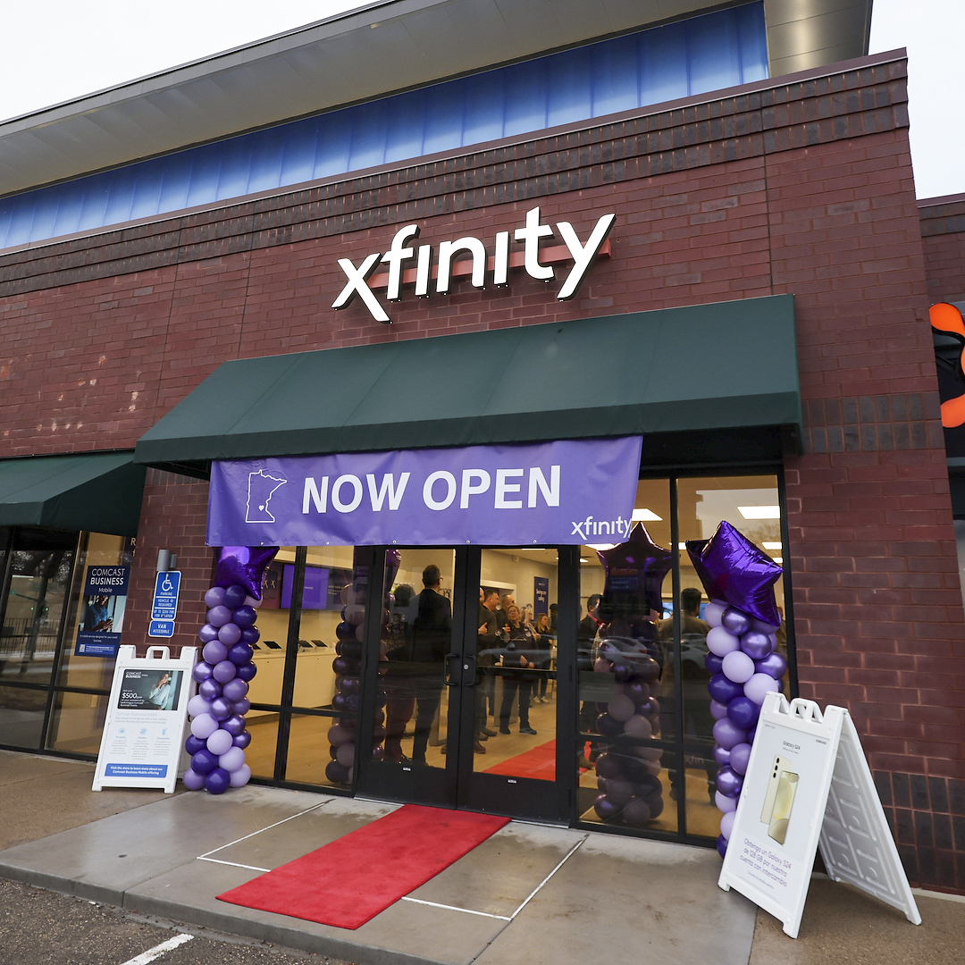 Comcast Celebrates New Xfinity Store Opening in Eden Prairie | Comcast ...