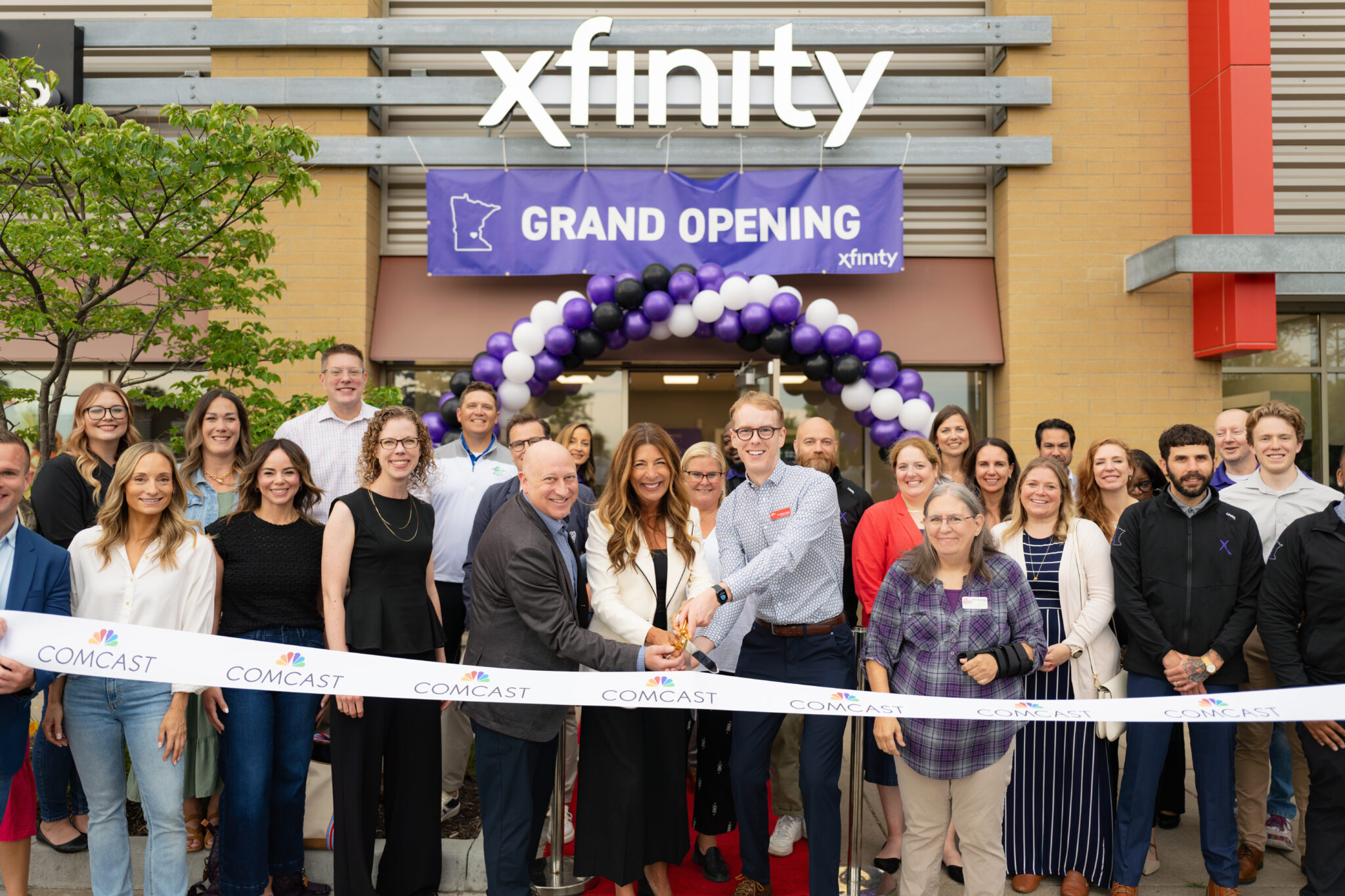 Comcast Announces Plans to Open Two New Xfinity Stores in the Twin Cities | Comcast Midwest Region